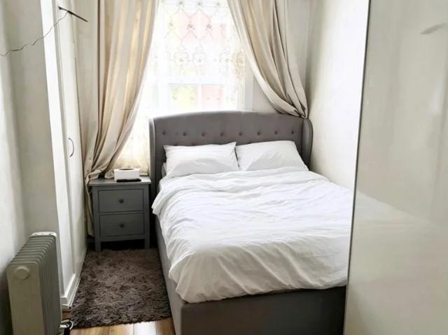 Room at Wild Street, City of Westminster