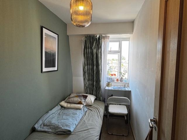 Room at Wilkinson Road, Greater London