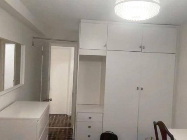 Room at Willesden Lane, Greater London