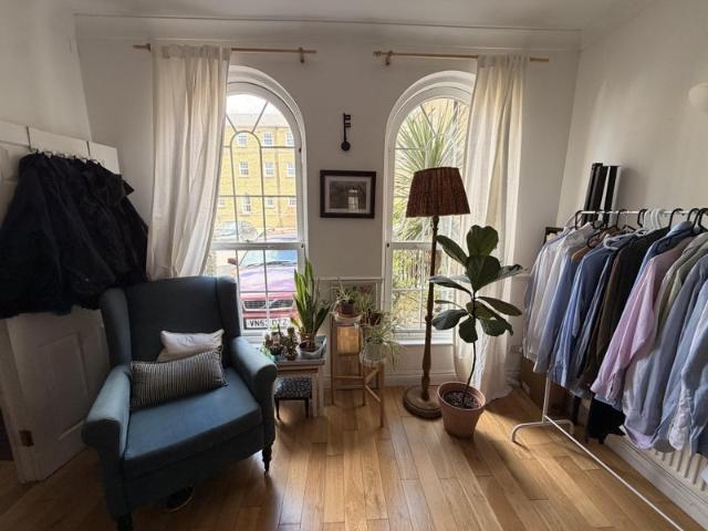 Room at William Square, Greater London