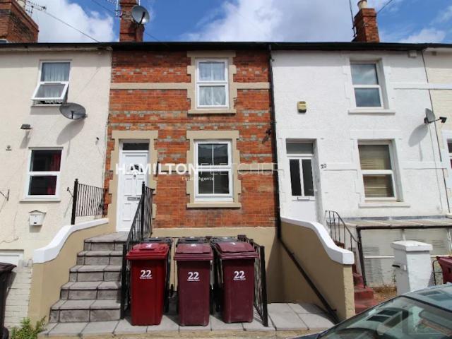 Room at William Street, Reading
