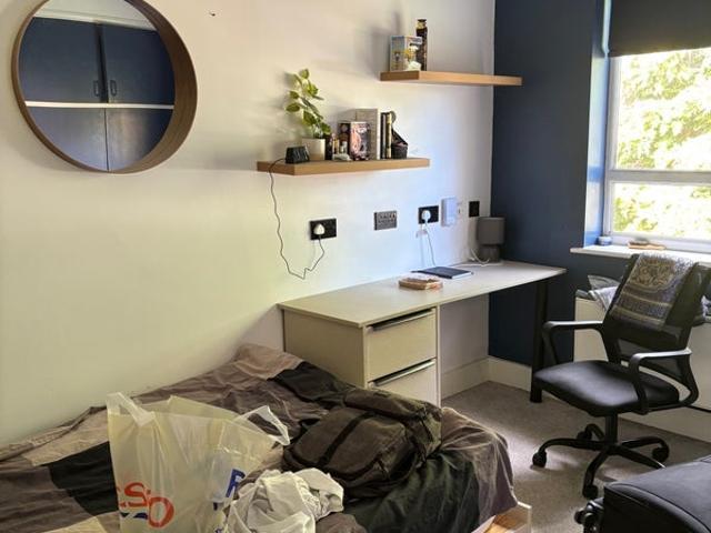 Room at William Way, Charnwood
