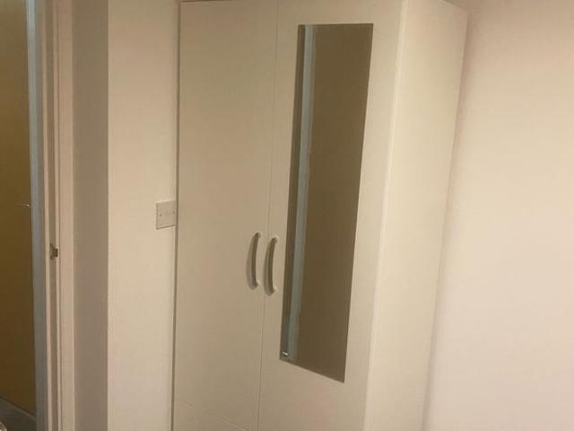Room at Williams Way, Crawley