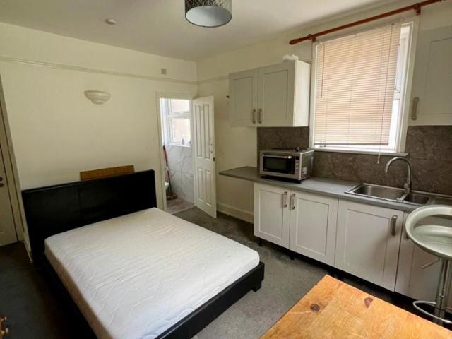 Room at Willingdon Road, Greater London