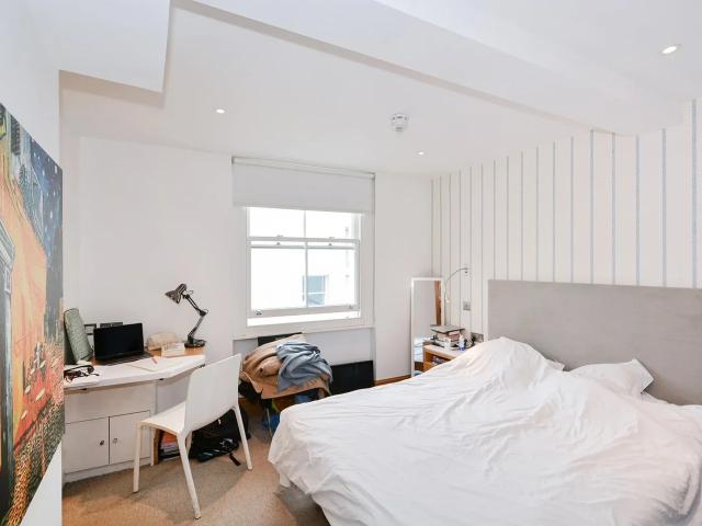 Room at Willoughby Street, Greater London