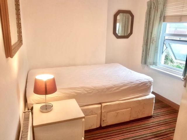 Room at Wills Road, Poole