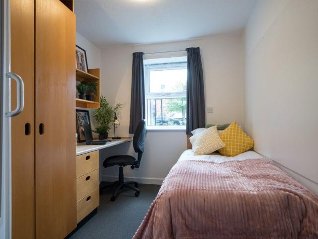 Room at Wilton Road, Nottingham