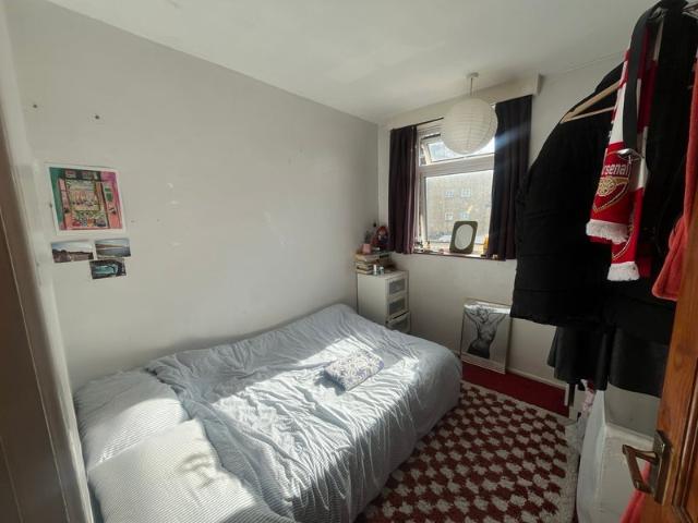 Room at Wiltshire Road, Greater London