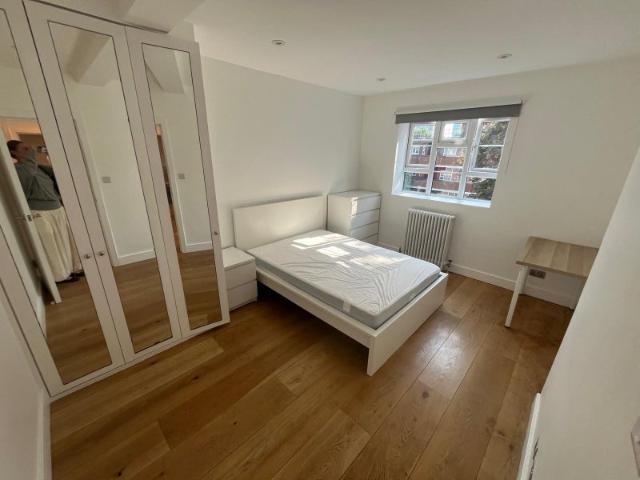 Room at Wimbourne Street, Greater London