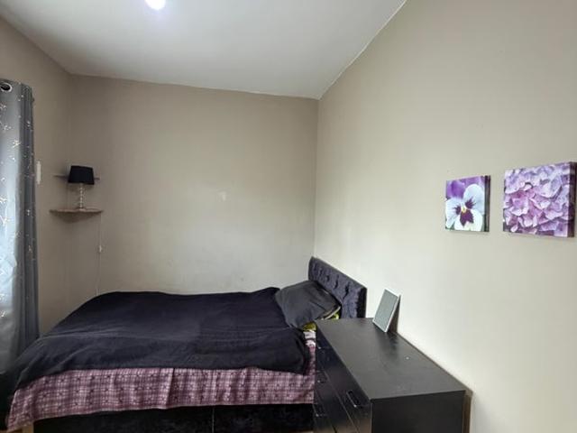 Room at Wimbourne Street, Greater London