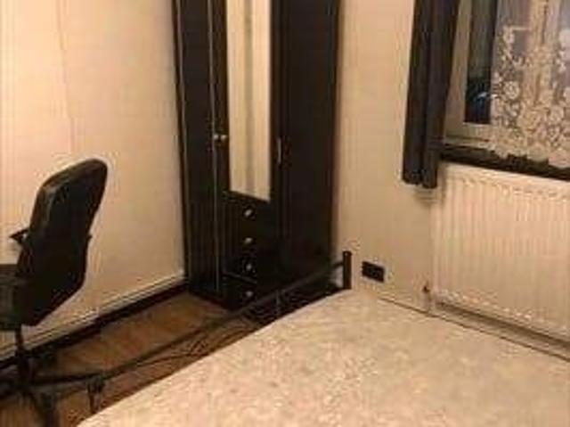 Room at Winchelsea Road, Greater London