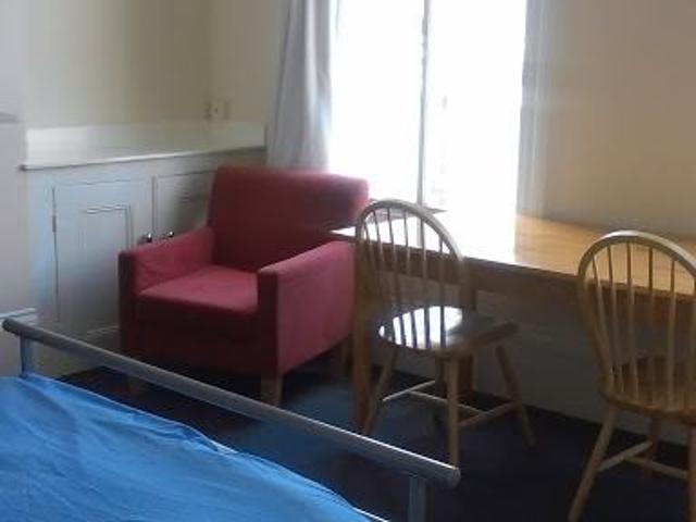 Room at Windermere Road, Greater London