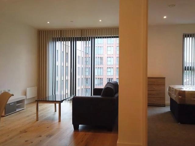 Room at Windmill Street, Birmingham
