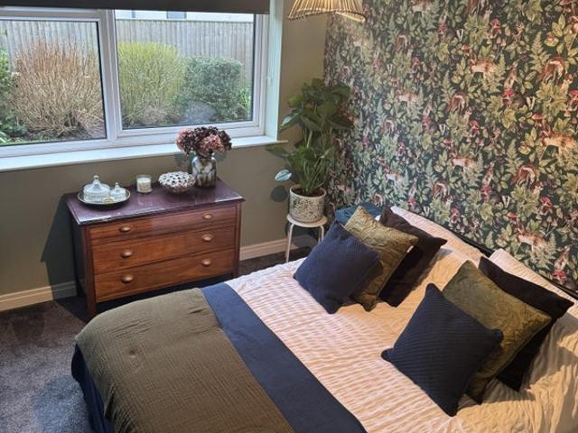 Room at Windsor Court, Leeds