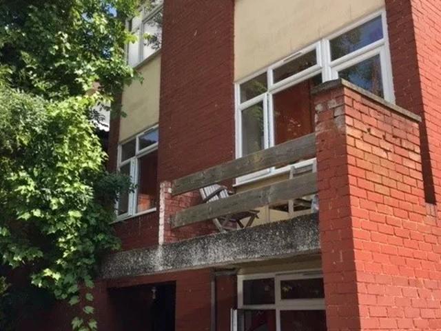Room at Windsor Crescent, Greater London