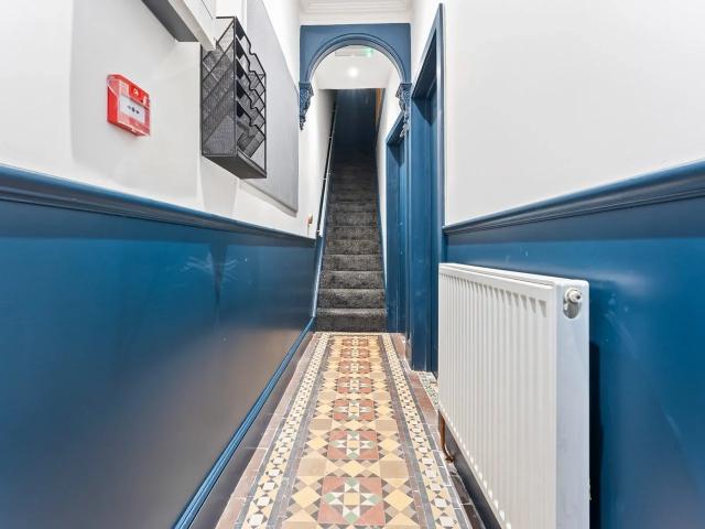 Room at Windsor Street, Rugby