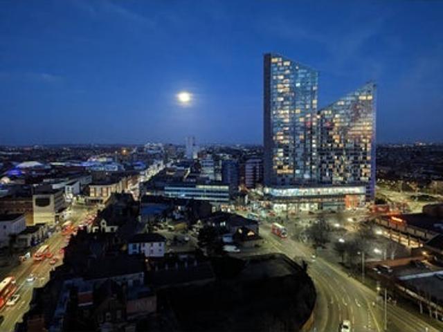 Room at Winston Way, Greater London