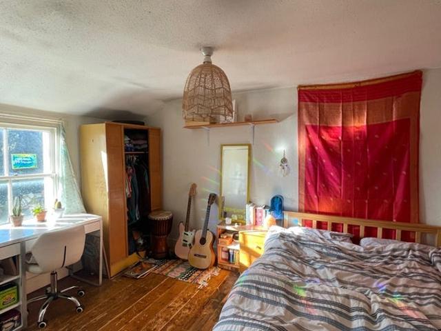 Room at Winslade Road, Greater London