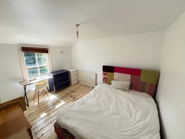 Room at Winslade Road, Greater London