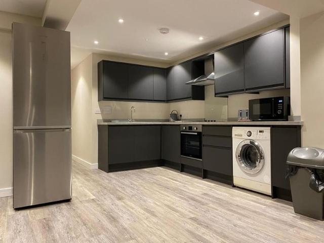 Room at Winterfold, Crawley