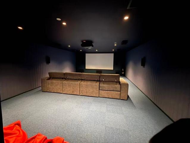 Room at Woburn Place, Greater London