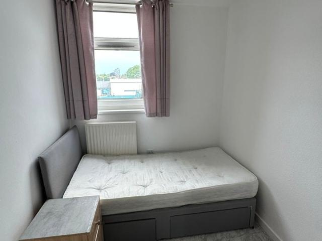 Room at Woking Close, Greater London