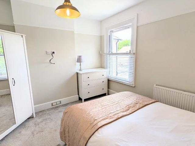 Room at Woodthorpe Road, Borough of Spelthorne