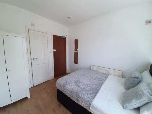 Room at Woodway Lane, Coventry
