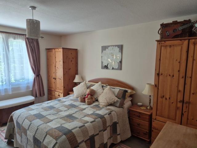Room at Wood Close, Windsor