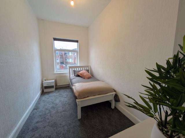 Room at Wood Street, Erewash