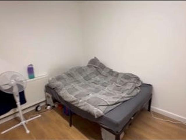 Room at Wood Road, Pontypridd