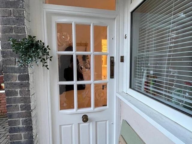 Room at Woodall Close, Greater London
