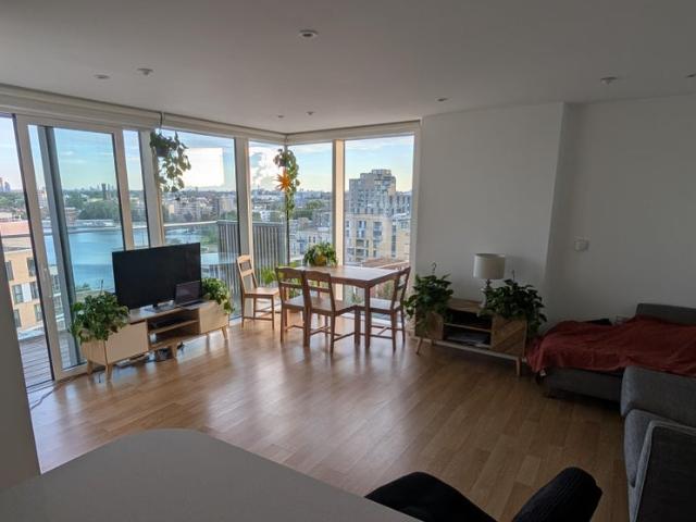 Room at Woodberry Grove, Greater London