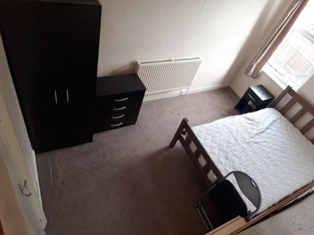 Room at Woodborough Road, Nottingham