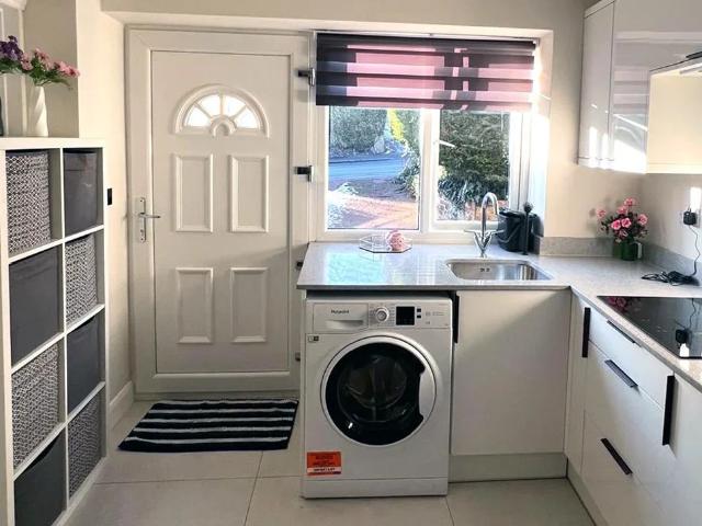 Room at Woodcote Grove Road, Greater London