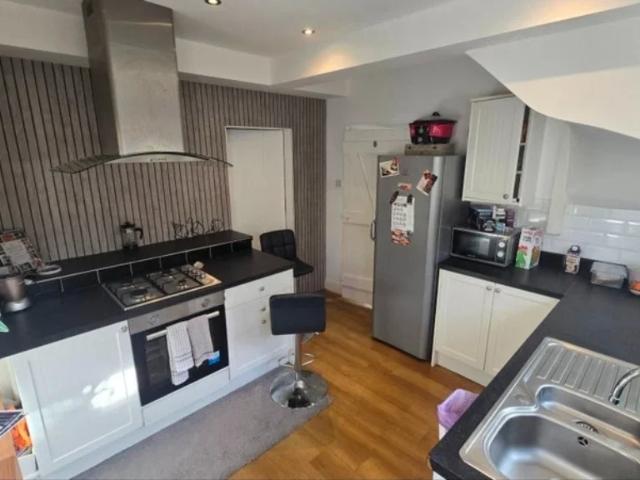 Room at Woodcote Road, Greater London