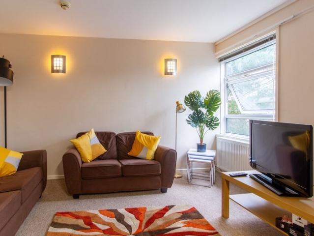 Room at Woodcroft Avenue, Birmingham