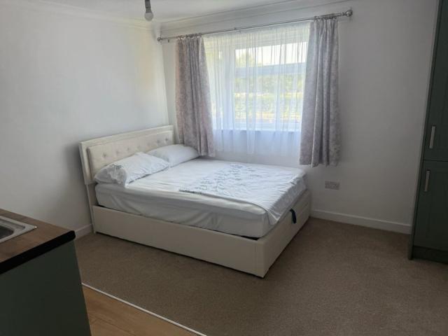 Room at Woodcroft, Harlow