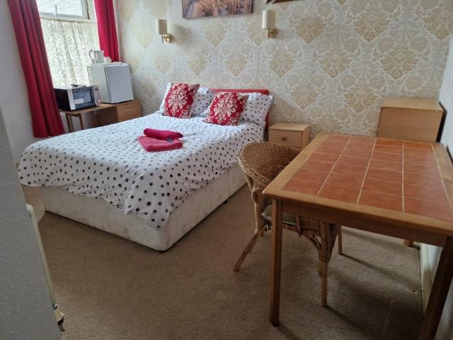 Room at Woodfield Road, Blackpool