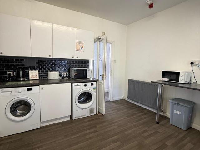 Room at Woodford New Road, Greater London
