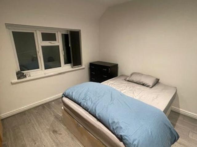 Room at Woodford Green Road, Birmingham