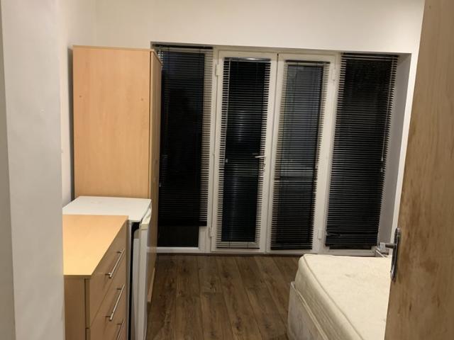 Room at Woodford Green Road, Birmingham