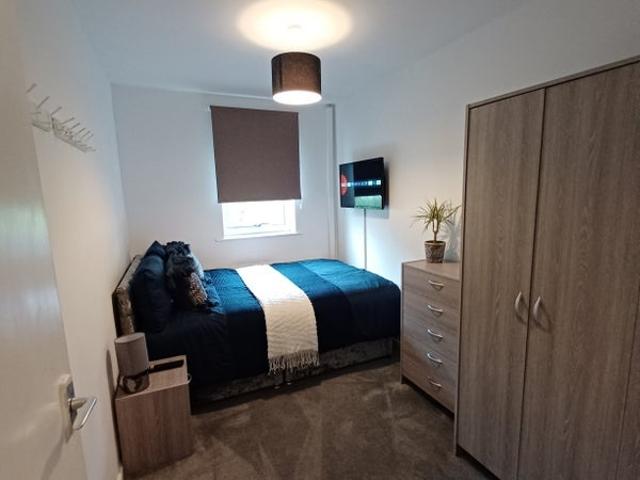Room at Woodhouse Hill Place, Leeds