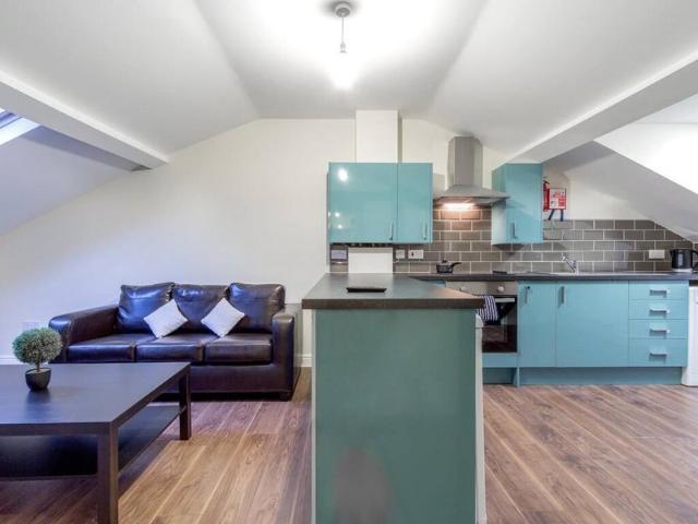 Room at Woodhouse Lane, Leeds