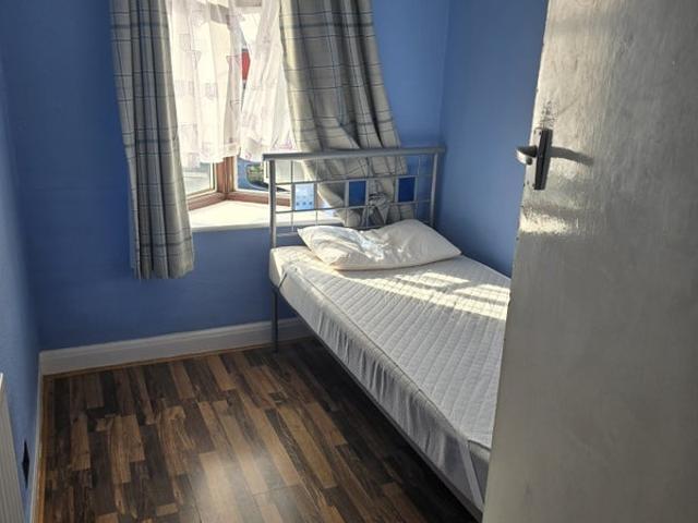 Room at Woodhurst Road, Greater London