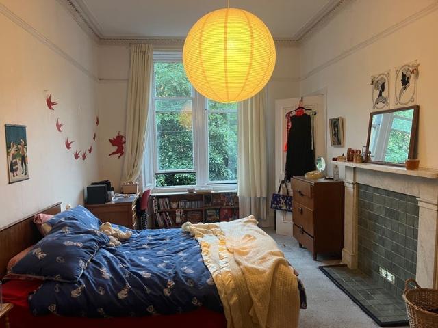 Room at Woodlands Drive, Glasgow