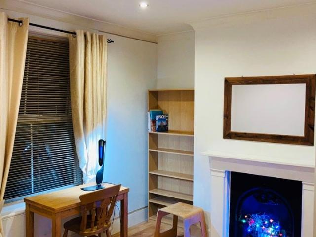 Room at Woodlands Grove, Greater London