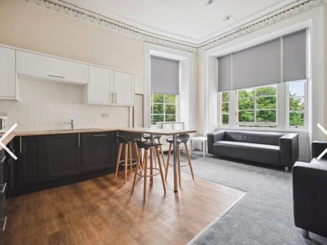 Room at Woodlands Road, Glasgow