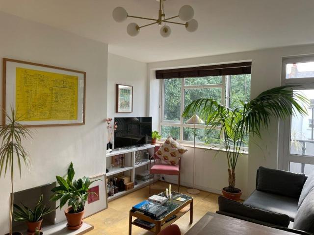 Room at Woodlea Road, Greater London