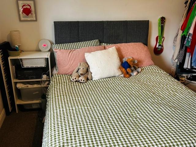 Room at Woodleigh Gardens, Greater London